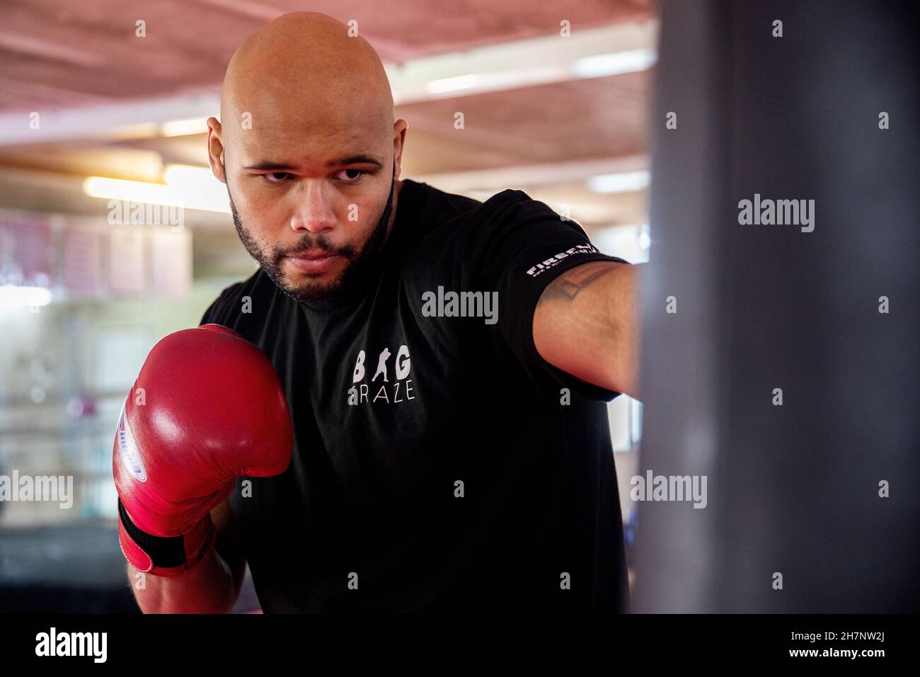 Super heavywieght hi-res stock photography and images - Alamy