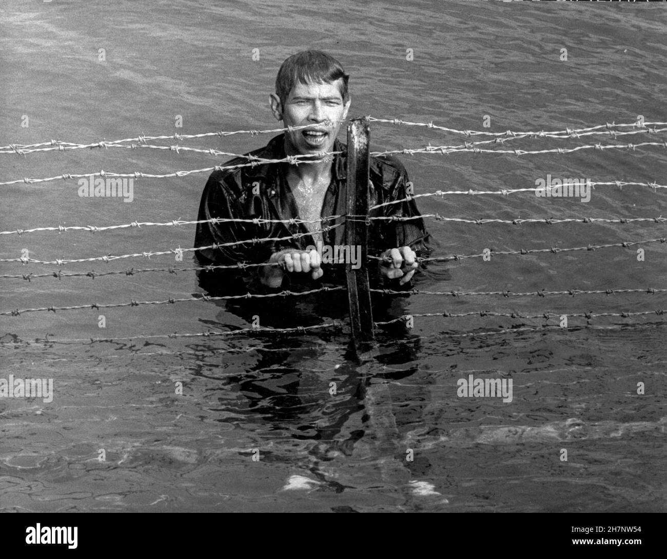 The Americanization of Emily Year : 1964 USA Director : Arthur Hiller ...