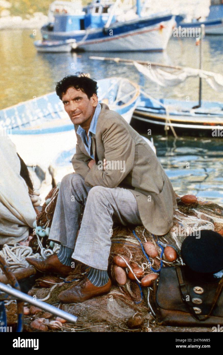 Il Postino The Postman Year : 1994 Italy Director : Michael Radford ...