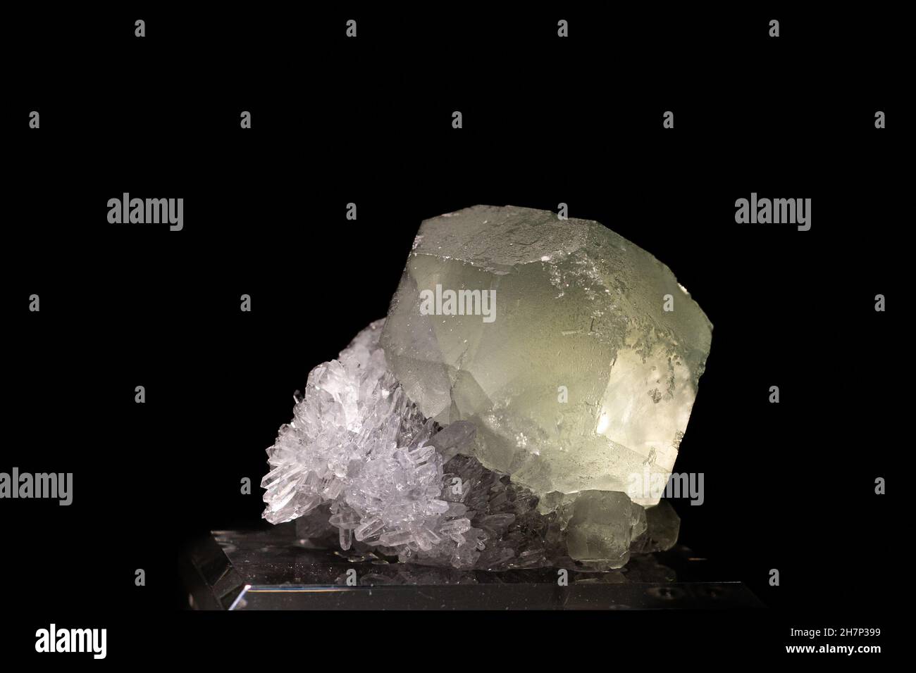 Fluorite texture hi-res stock photography and images - Alamy