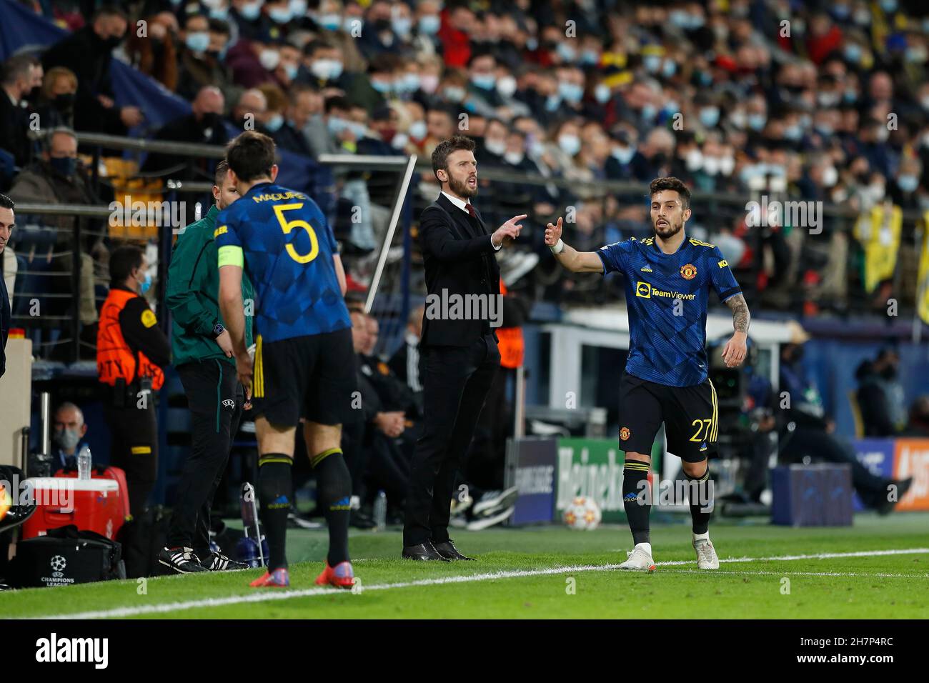 Michael carrick manchester united 2021 hi-res stock photography and ...