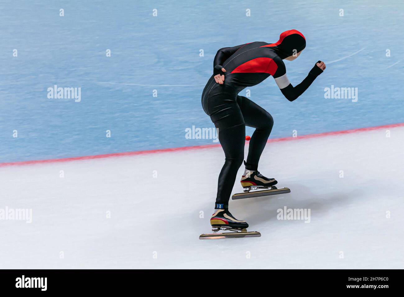 female skater run speed skating competition Stock Photo - Alamy