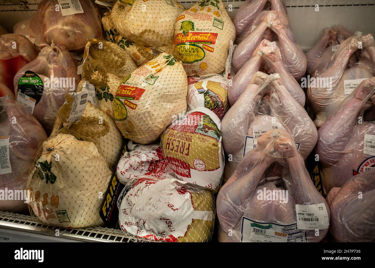 Turkey and grocery store hi-res stock photography and images - Alamy