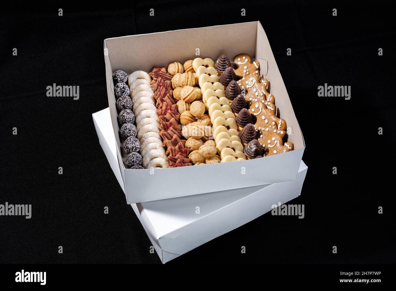 Biscuit selection box hi-res stock photography and images - Alamy