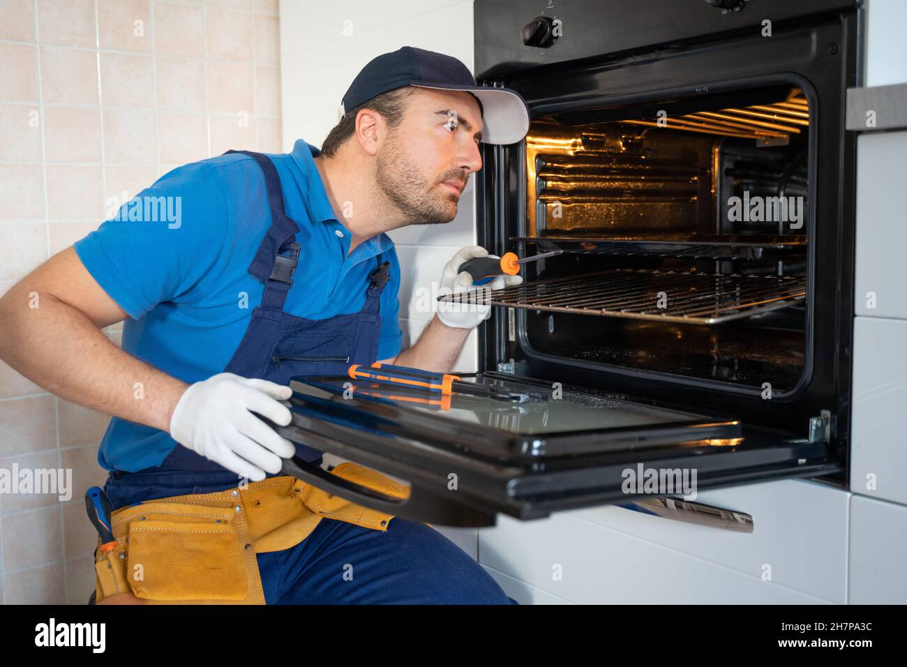 Fixing the floor hi-res stock photography and images - Alamy