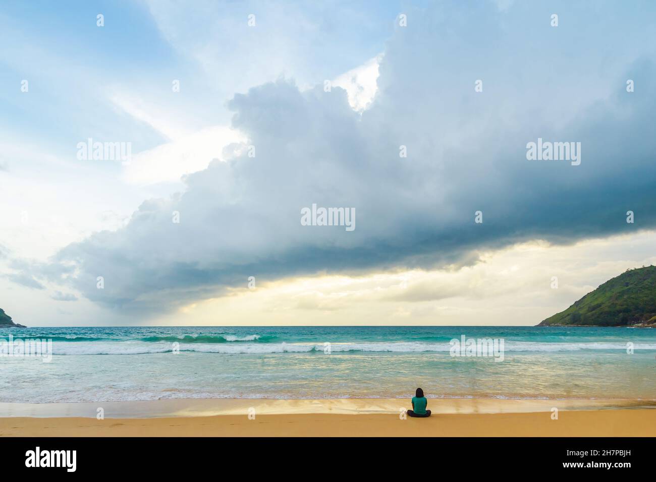 Cloudy day at sea after rain Stock Photo - Alamy
