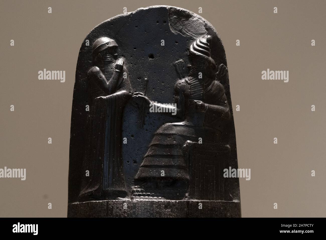 Hammurabi law code of mesopotamia stone detail Stock Photo - Alamy