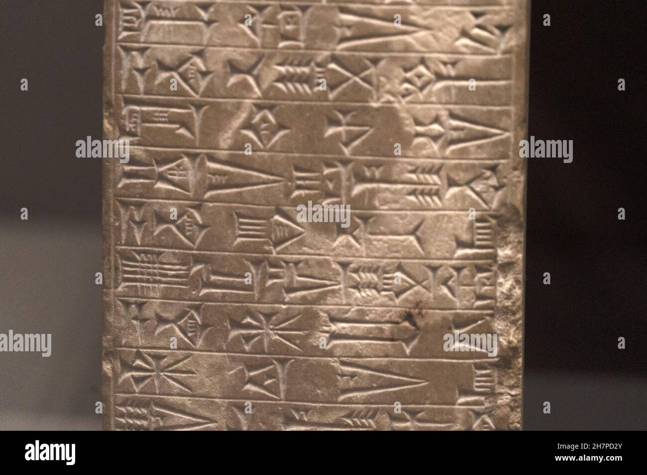 Cuneiform writing mesopotamia Assyria tablet detail Stock Photo - Alamy