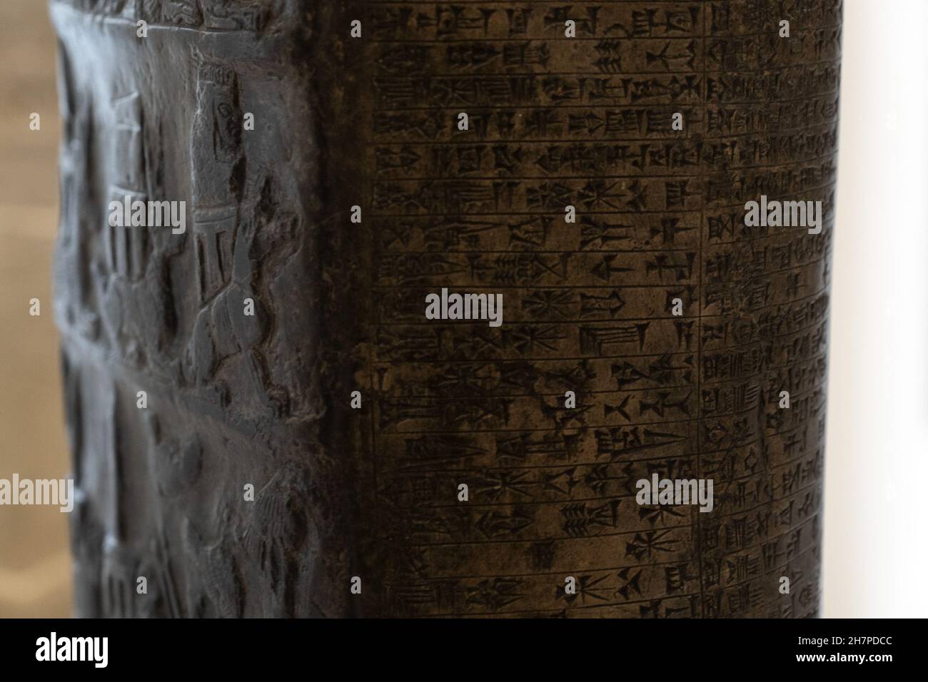 Cuneiform writing mesopotamia Assyria tablet detail Stock Photo - Alamy