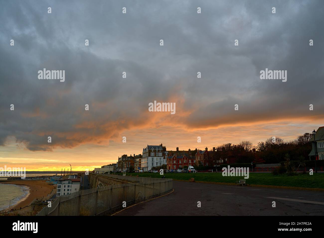 Ramsgate beach east cliff hi-res stock photography and images - Alamy