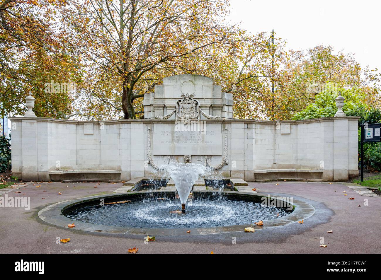 The Cheylesmore Memorial in Victoria Embankment Gardens, London, UK ...