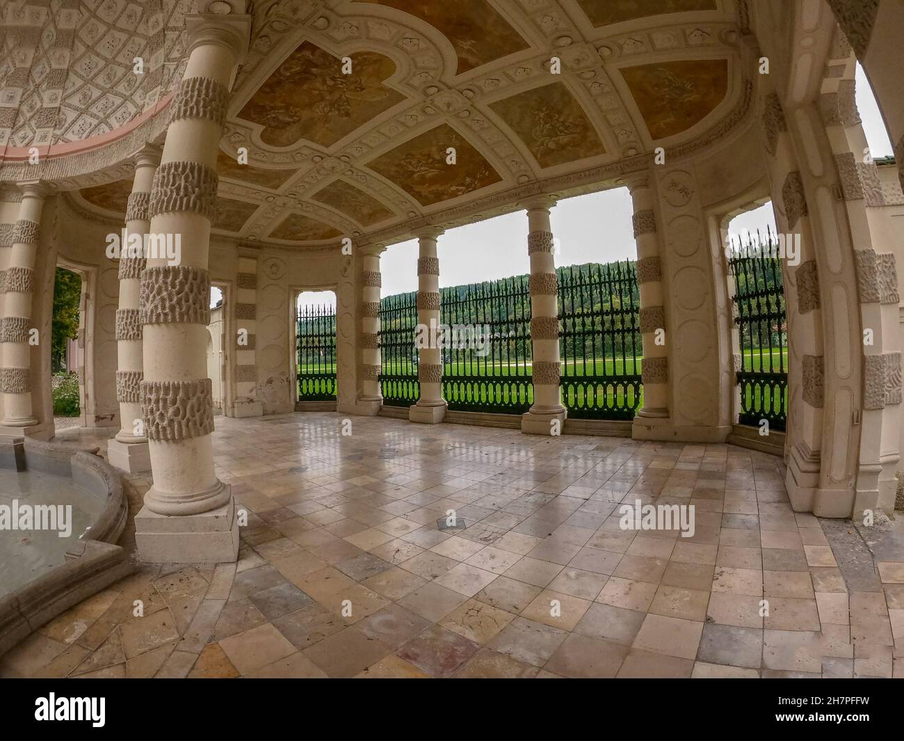 Beautiful architectural detail ceiling hi-res stock photography and ...