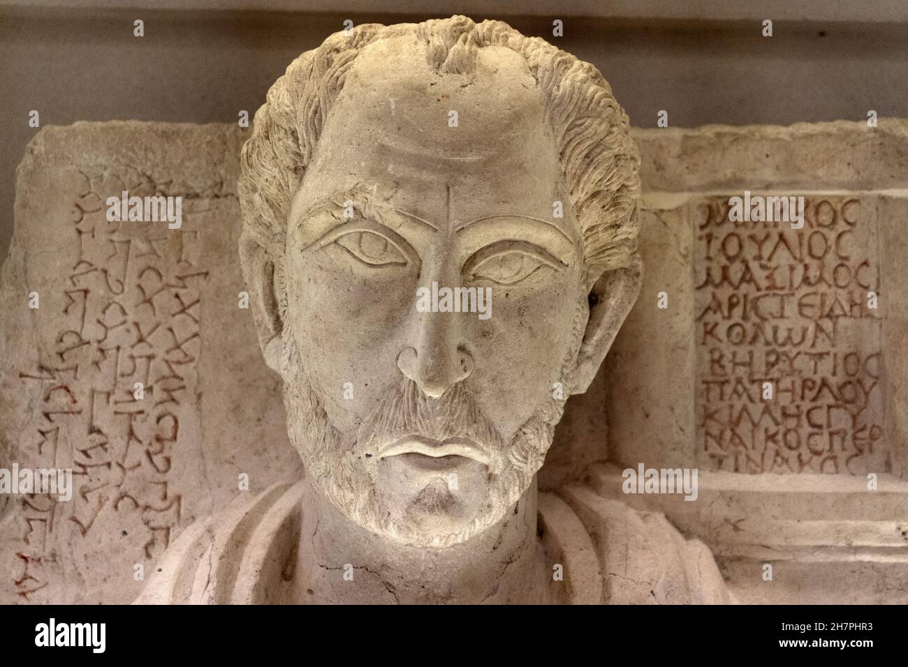 Old Syria Palmyra statue collection detail Stock Photo - Alamy