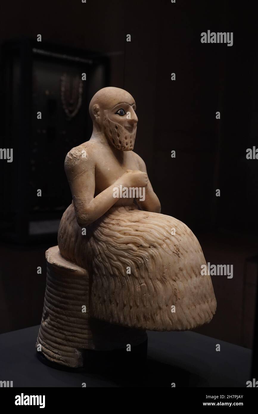 Alabaster Statue of Ebih-Il a 25th-century BC superintendent of the ...