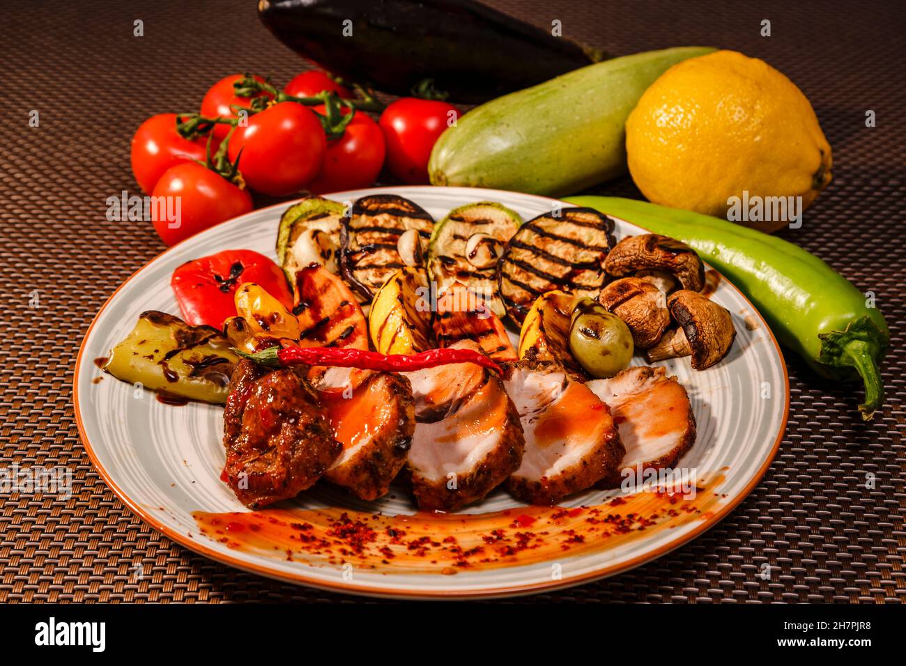 Traditional roast dinner plate hi-res stock photography and images - Alamy
