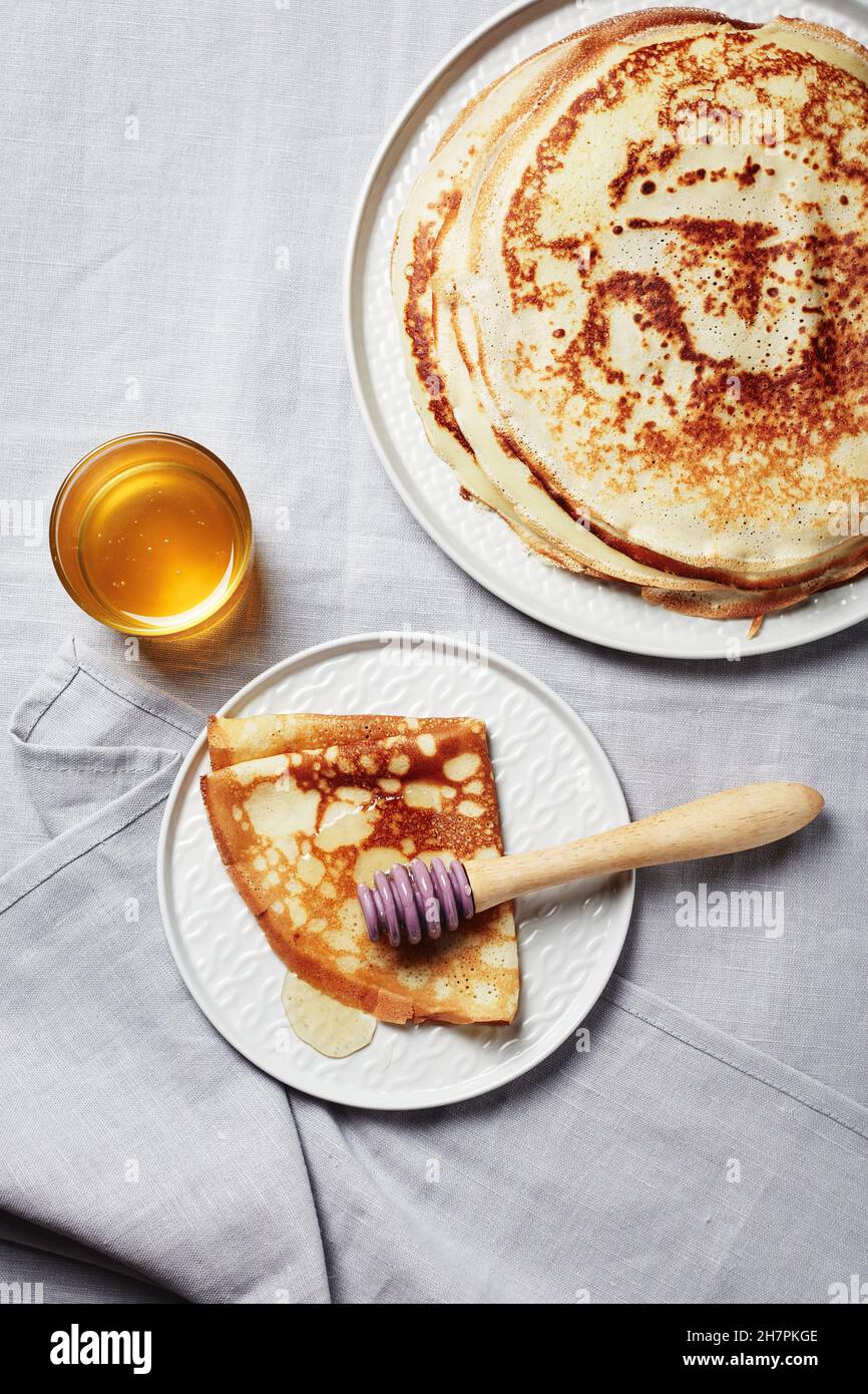 Stack of crepes hi-res stock photography and images - Alamy