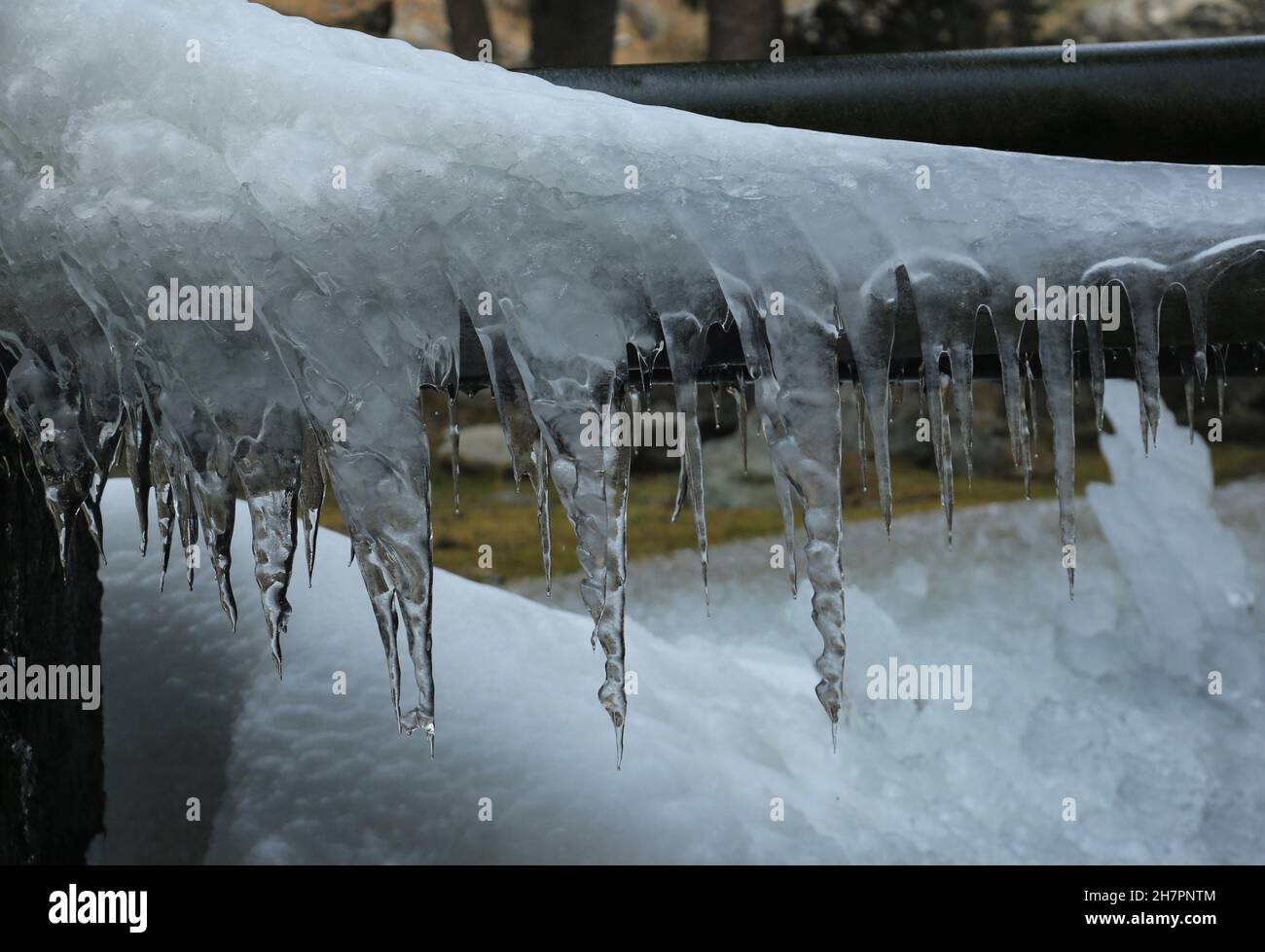 Kms north of srinagar hi-res stock photography and images - Alamy