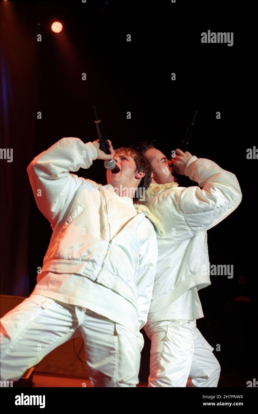 British pop duo pj and duncan hi-res stock photography and images - Alamy