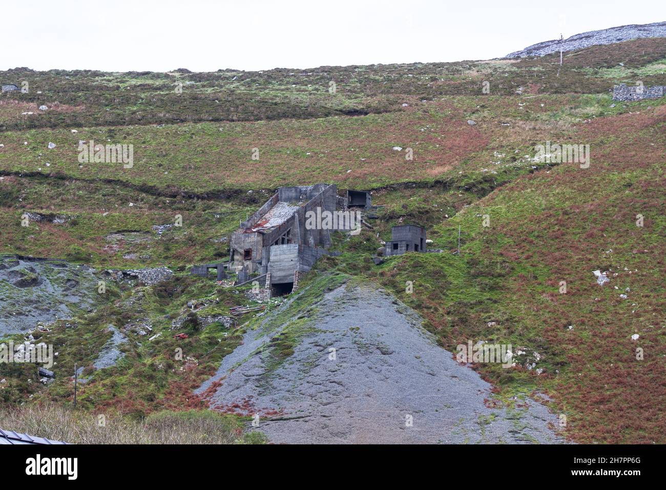 Nant Gwrtheyrn granite quarry derelict crushing plant. Llyn Peninsula ...