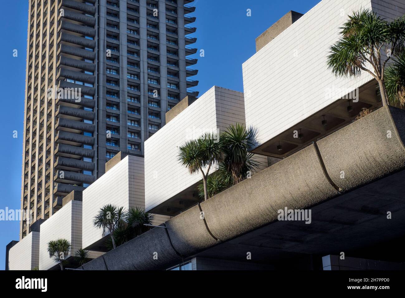 Barbican centre london architecture hi-res stock photography and images ...