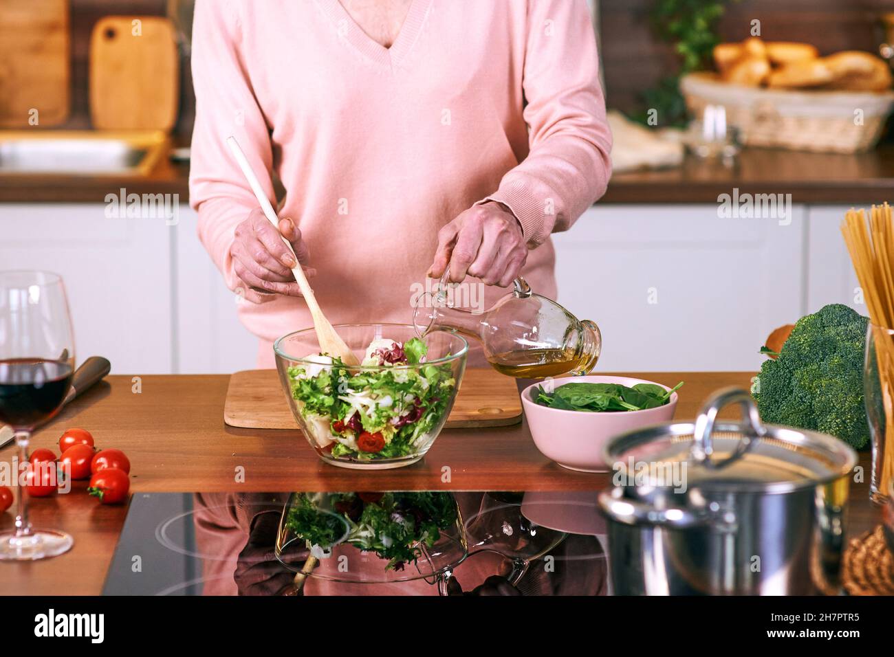 Food skills hi-res stock photography and images - Alamy