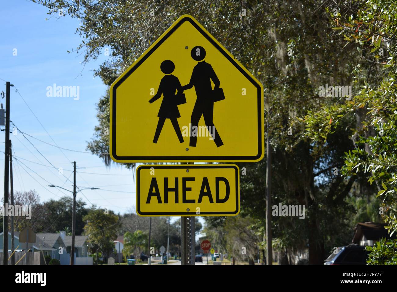 School Crossing Signs High Resolution Stock Photography and Images - Alamy