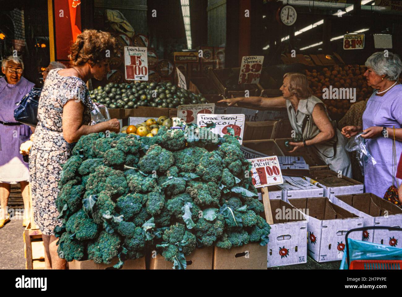 NEW YORK, UNITED STATES MAY 1970: Vegetable market scenes in 70's Stock ...