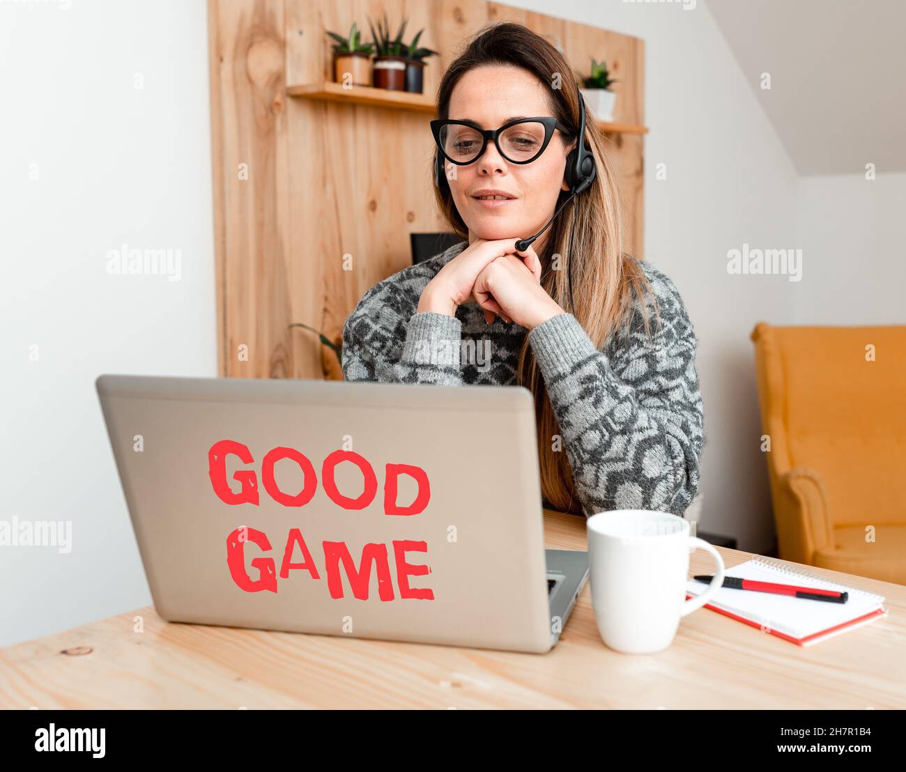 Creating video game computer hi-res stock photography and images - Alamy