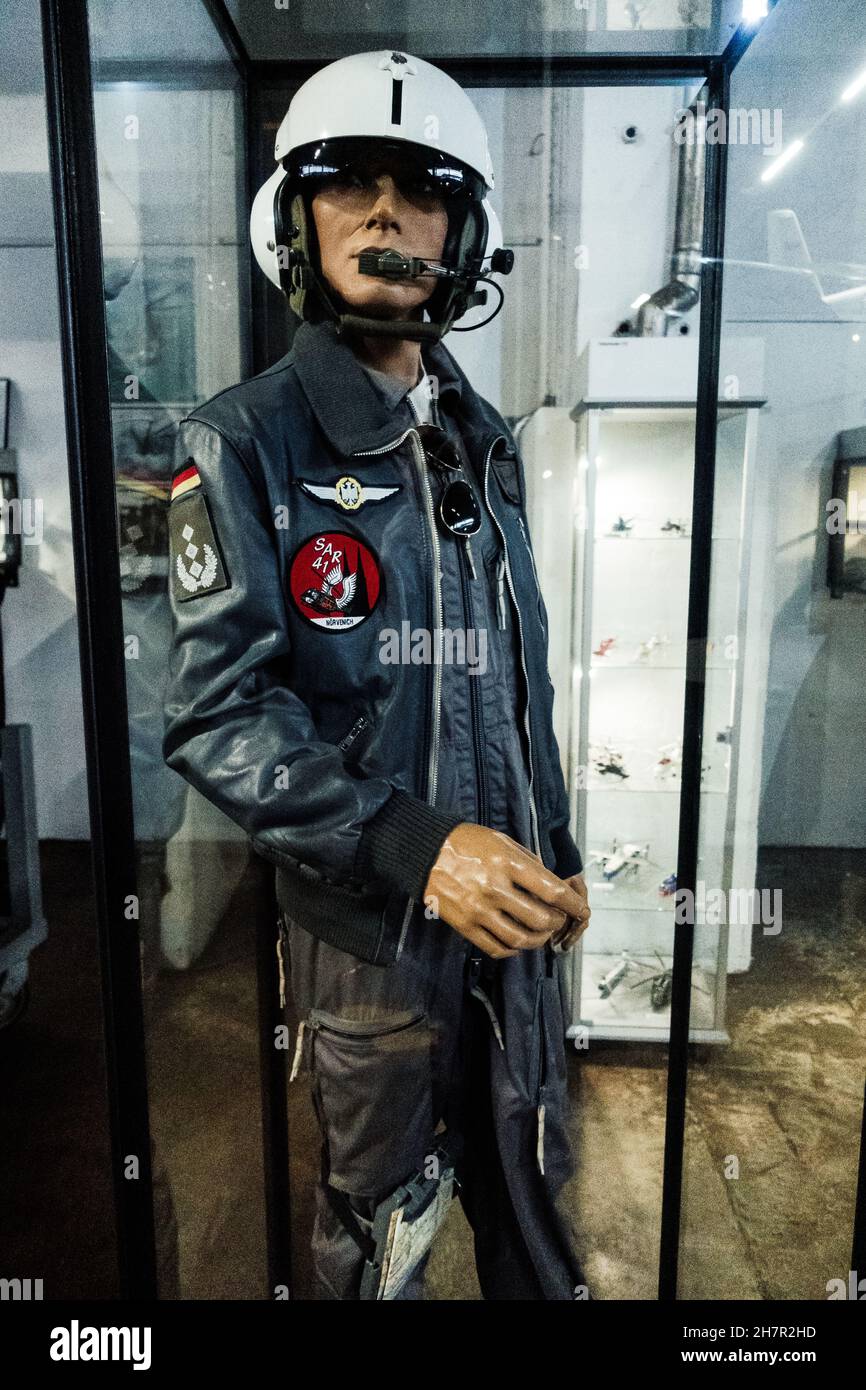 Aircraft dummy hi-res stock photography and images - Alamy