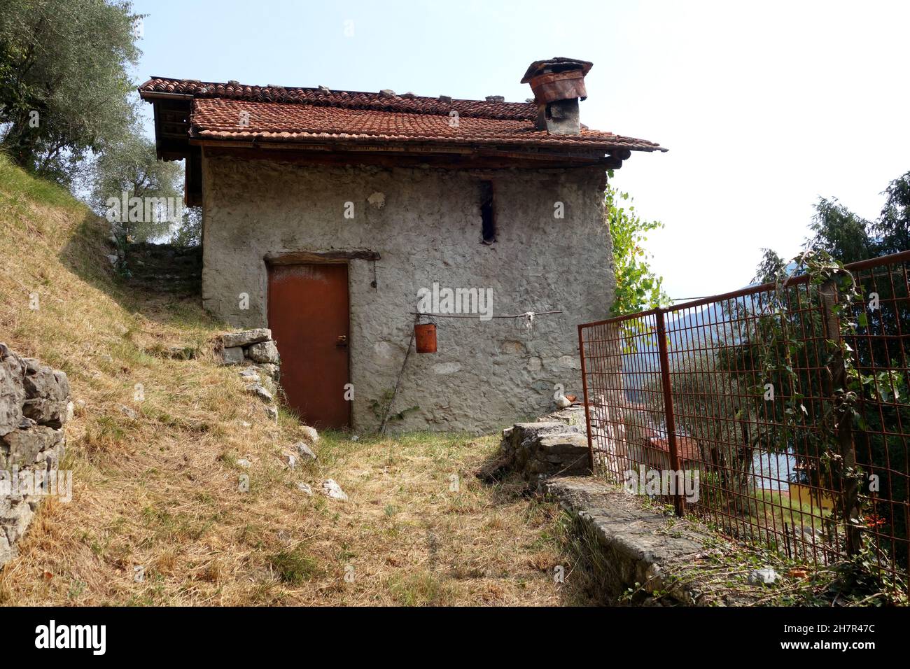 Old italian farm hi-res stock photography and images - Alamy