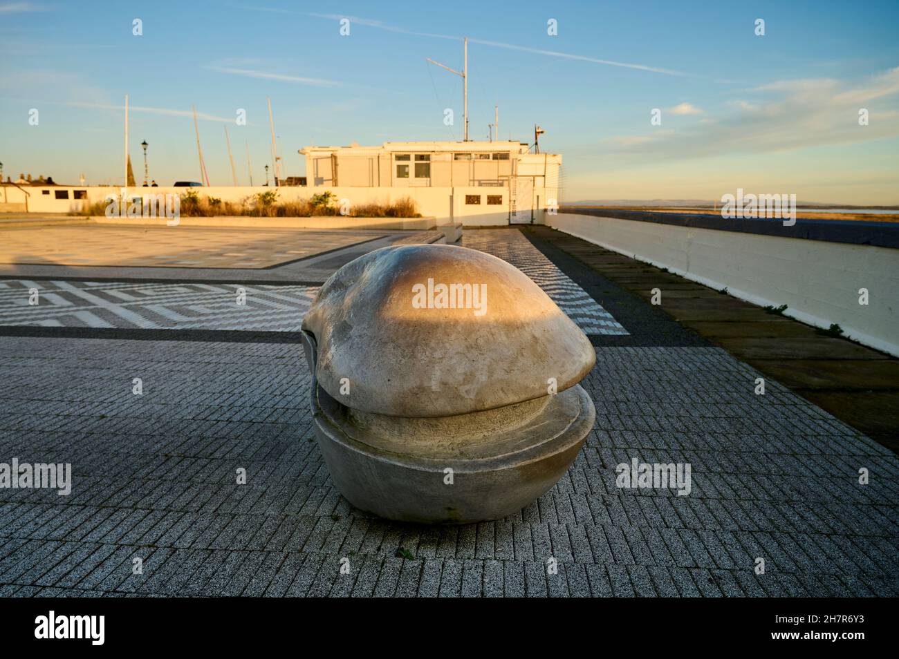 The Mussel Tank artwork on Lytham seafront. Mussel sculpture by Martyn ...