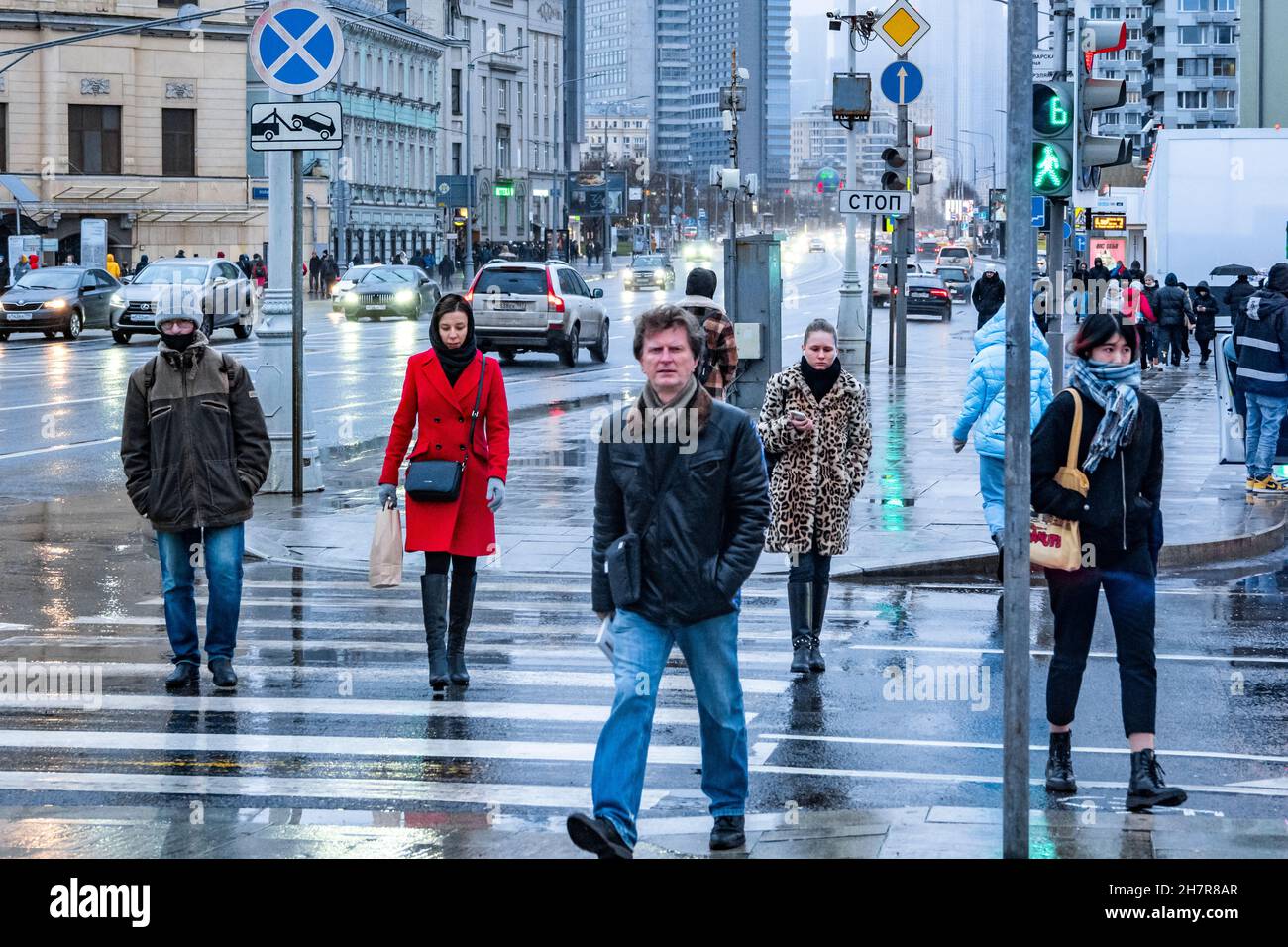 Russia, Moscow. People on city street Stock Photo - Alamy