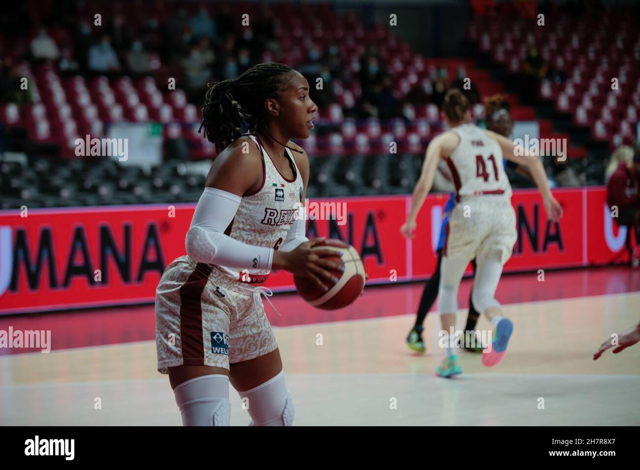 Kayla thornton hi-res stock photography and images - Alamy