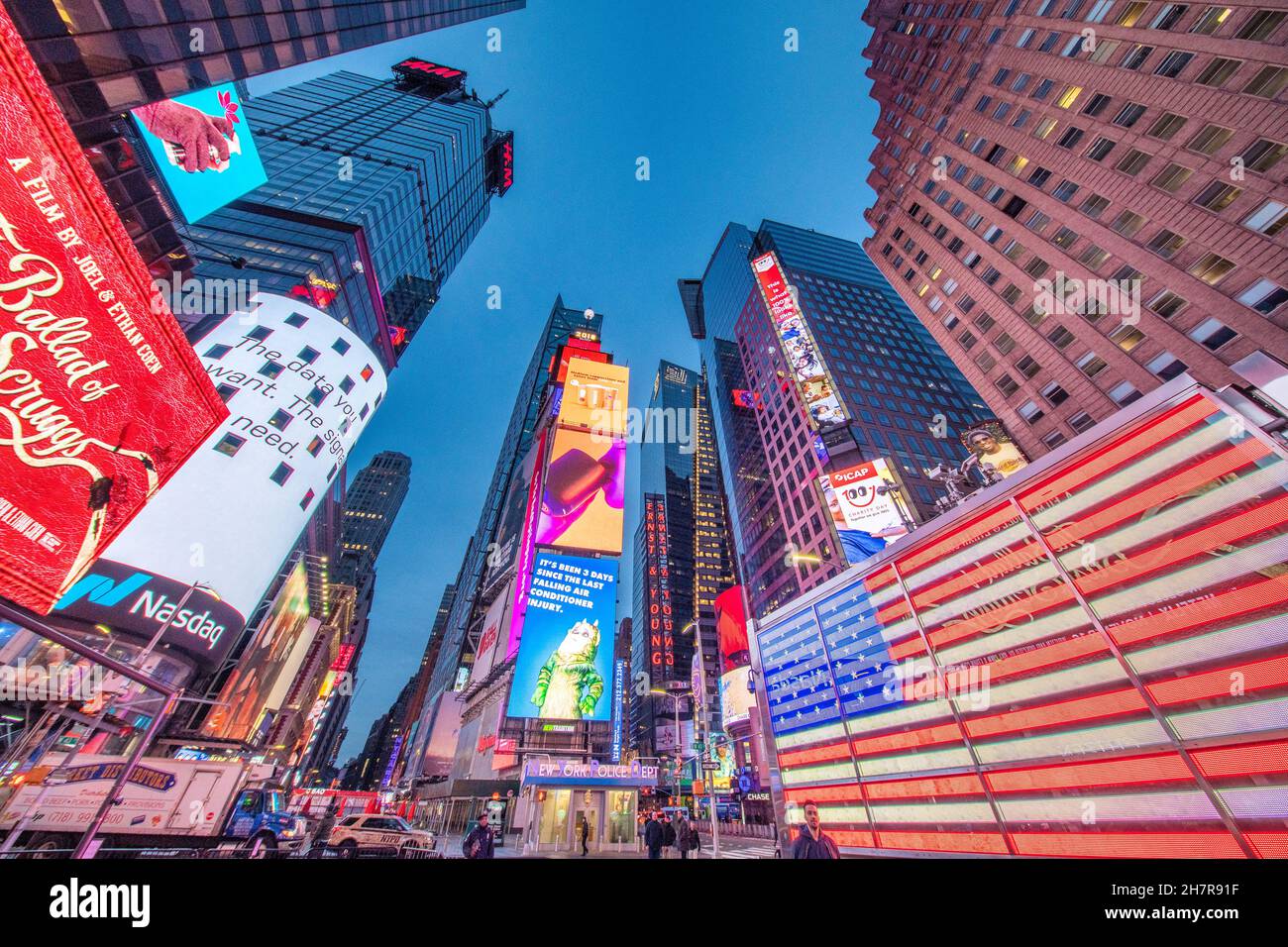 Times square signs hi-res stock photography and images - Alamy