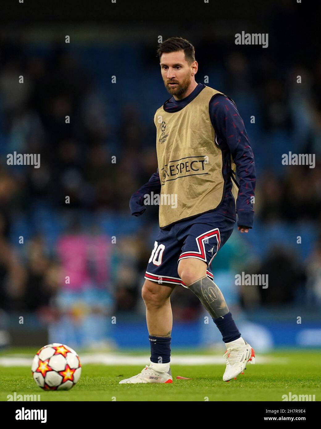 Paris Saint Germain's Lionel Messi warming up before the UEFA Champions ...