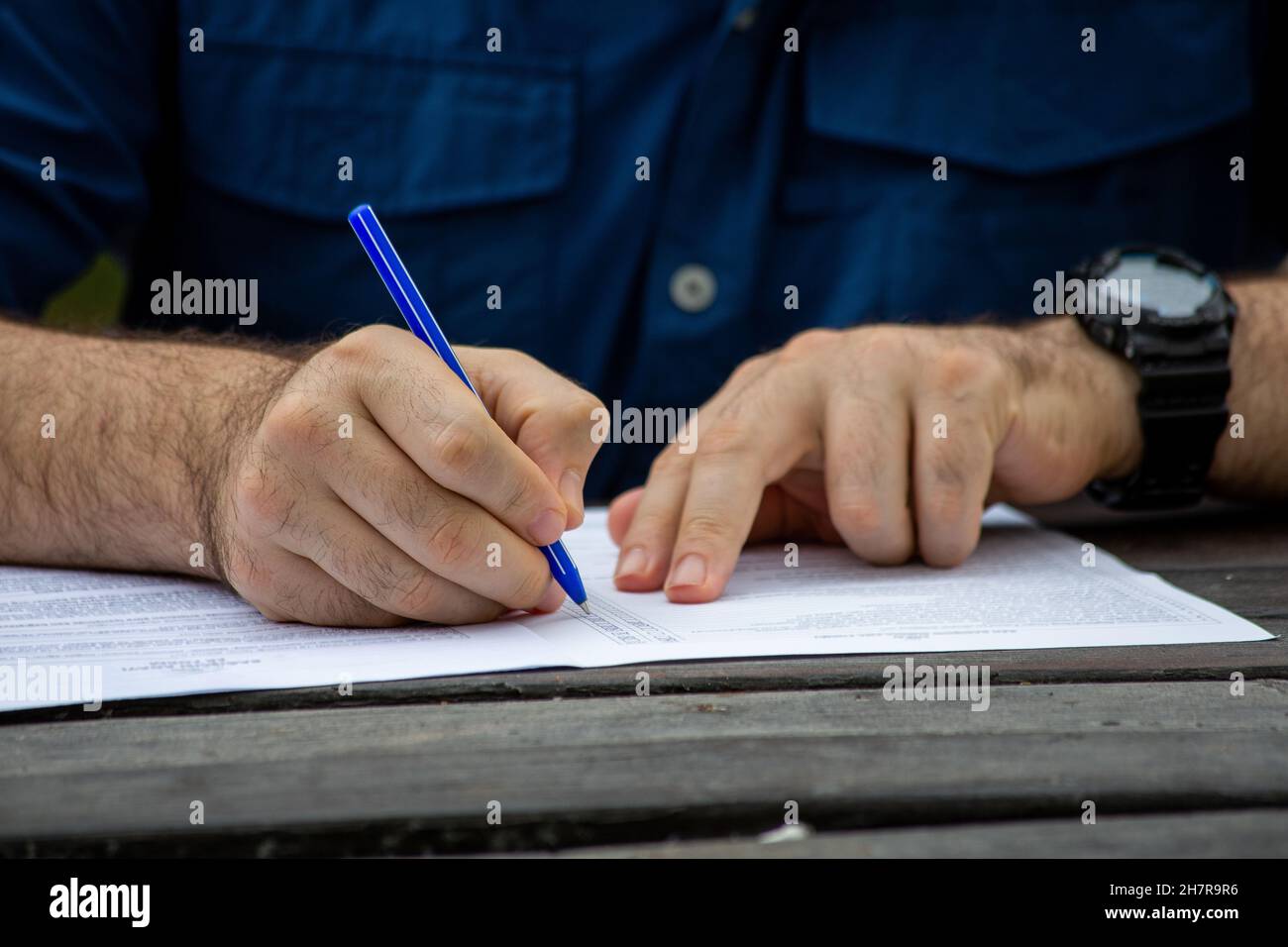 Letter form forms hi-res stock photography and images - Alamy