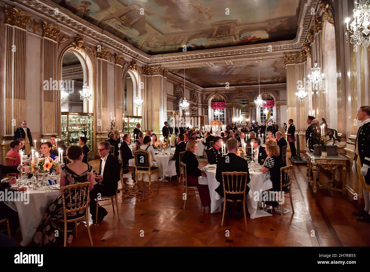 Banquet royal royals hi-res stock photography and images - Alamy