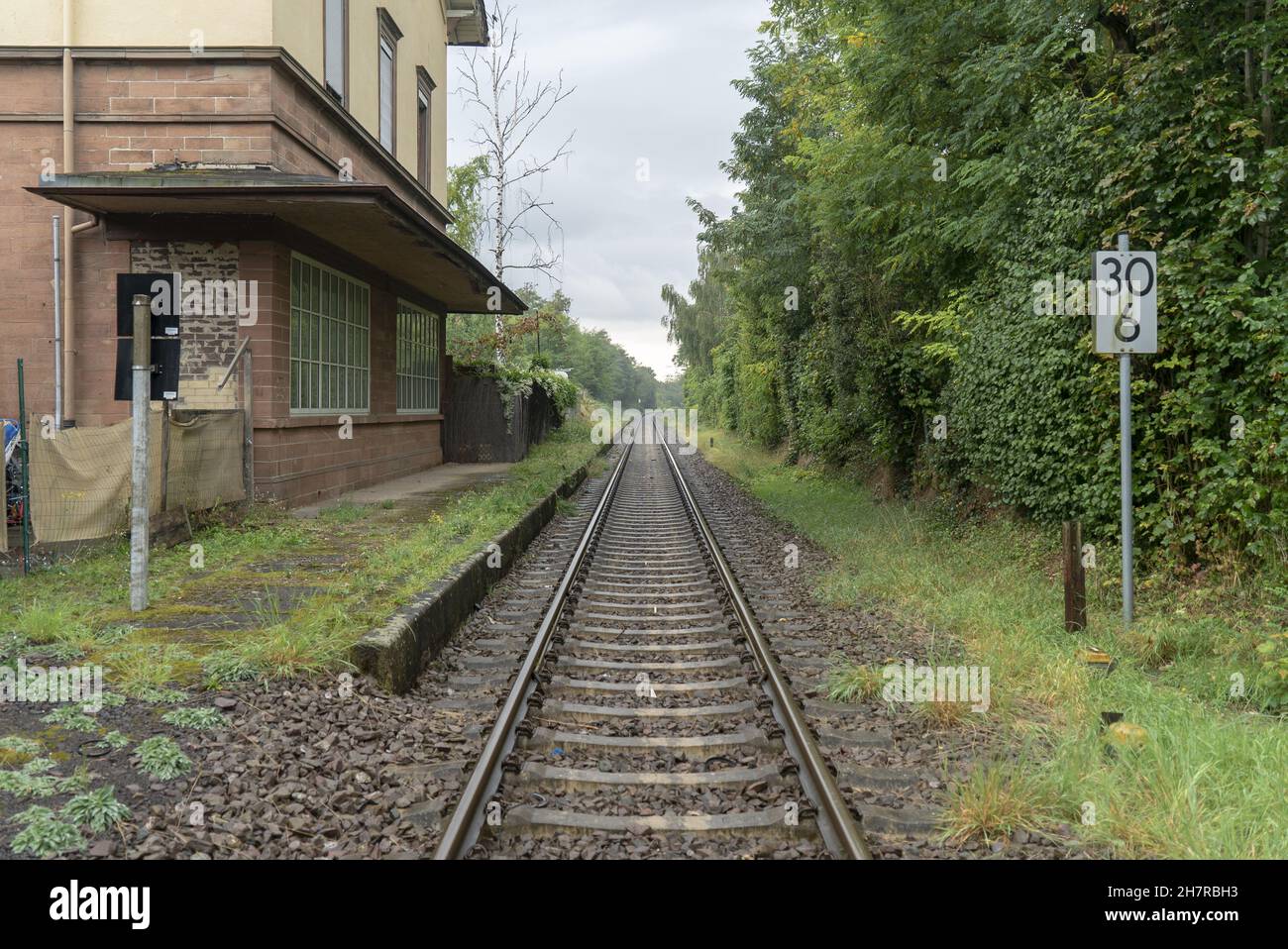 Building near railway line hi-res stock photography and images - Alamy