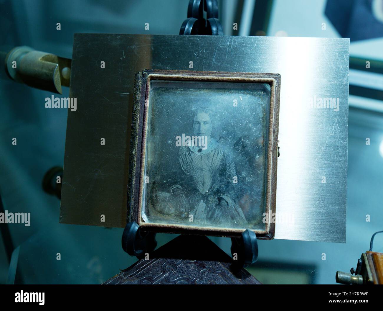 Nicéphore niépce camera hi-res stock photography and images - Alamy