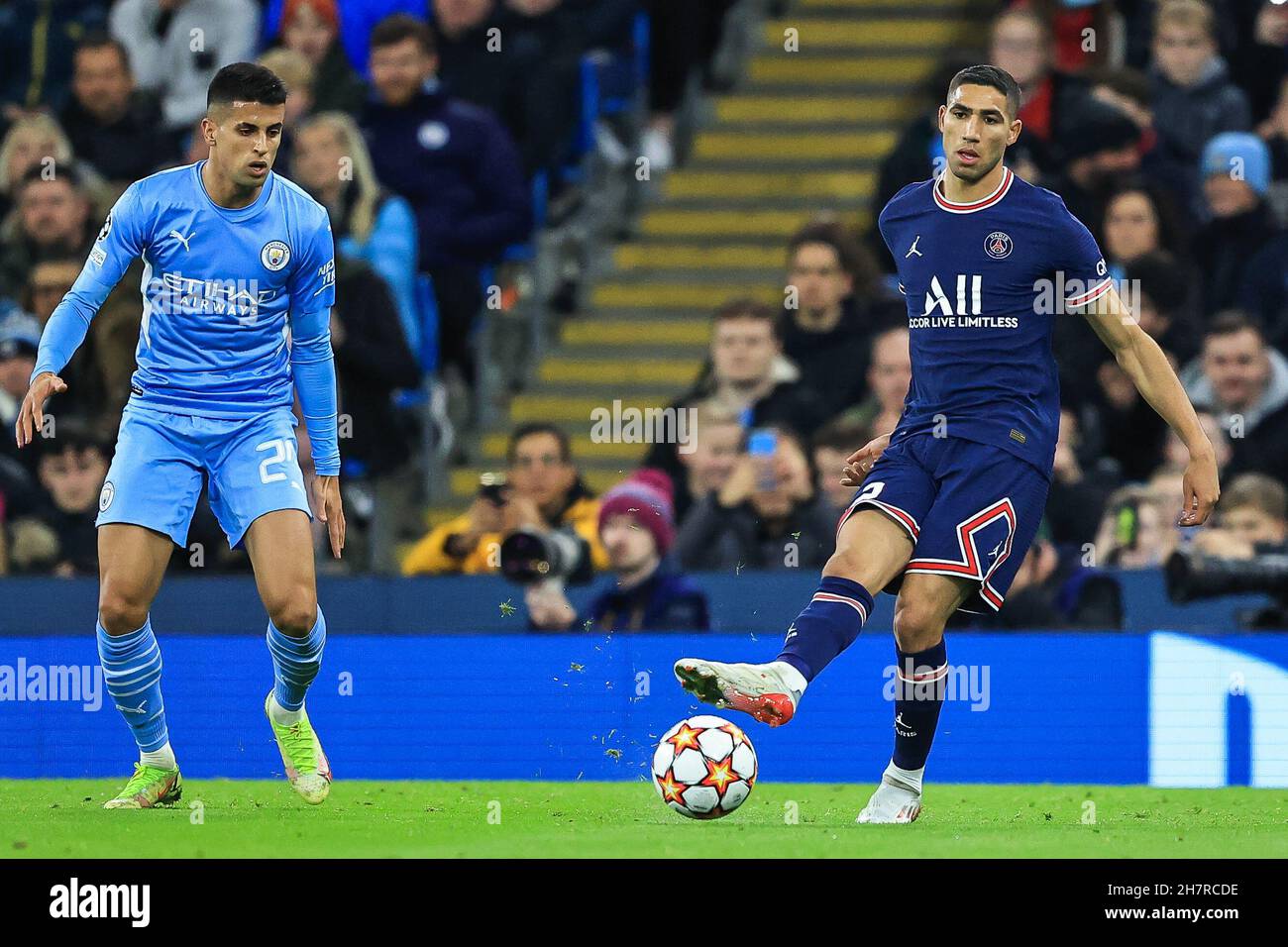 Achraf hakimi of paris saint germain hi-res stock photography and ...