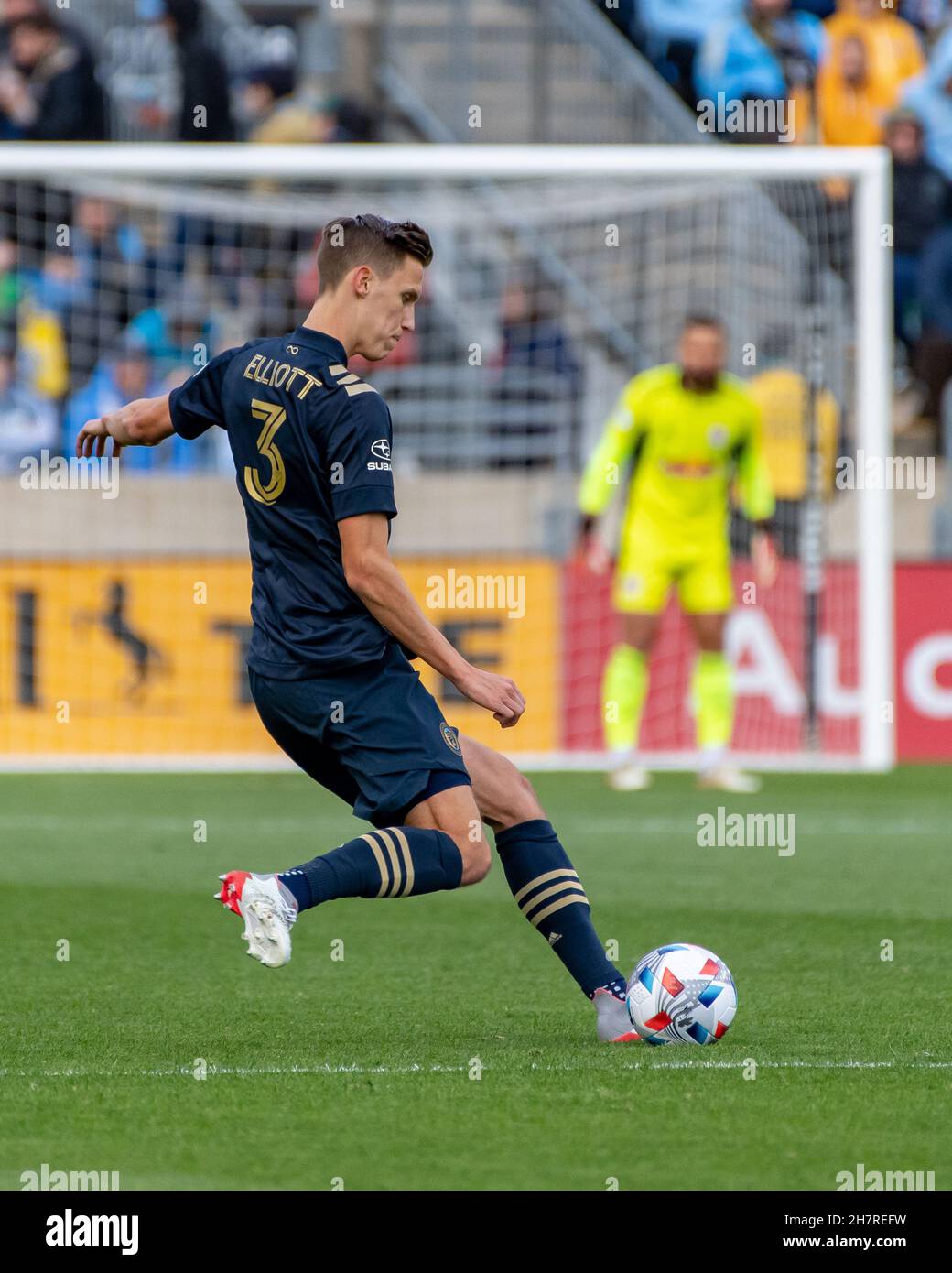 Jack Elliot Philadelphia Union MLS defender takes a free kick Stock ...