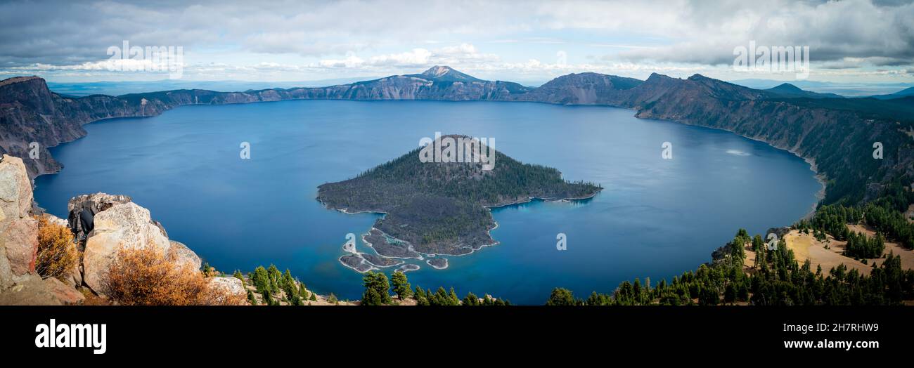 The watchman crater lake national hi-res stock photography and images ...