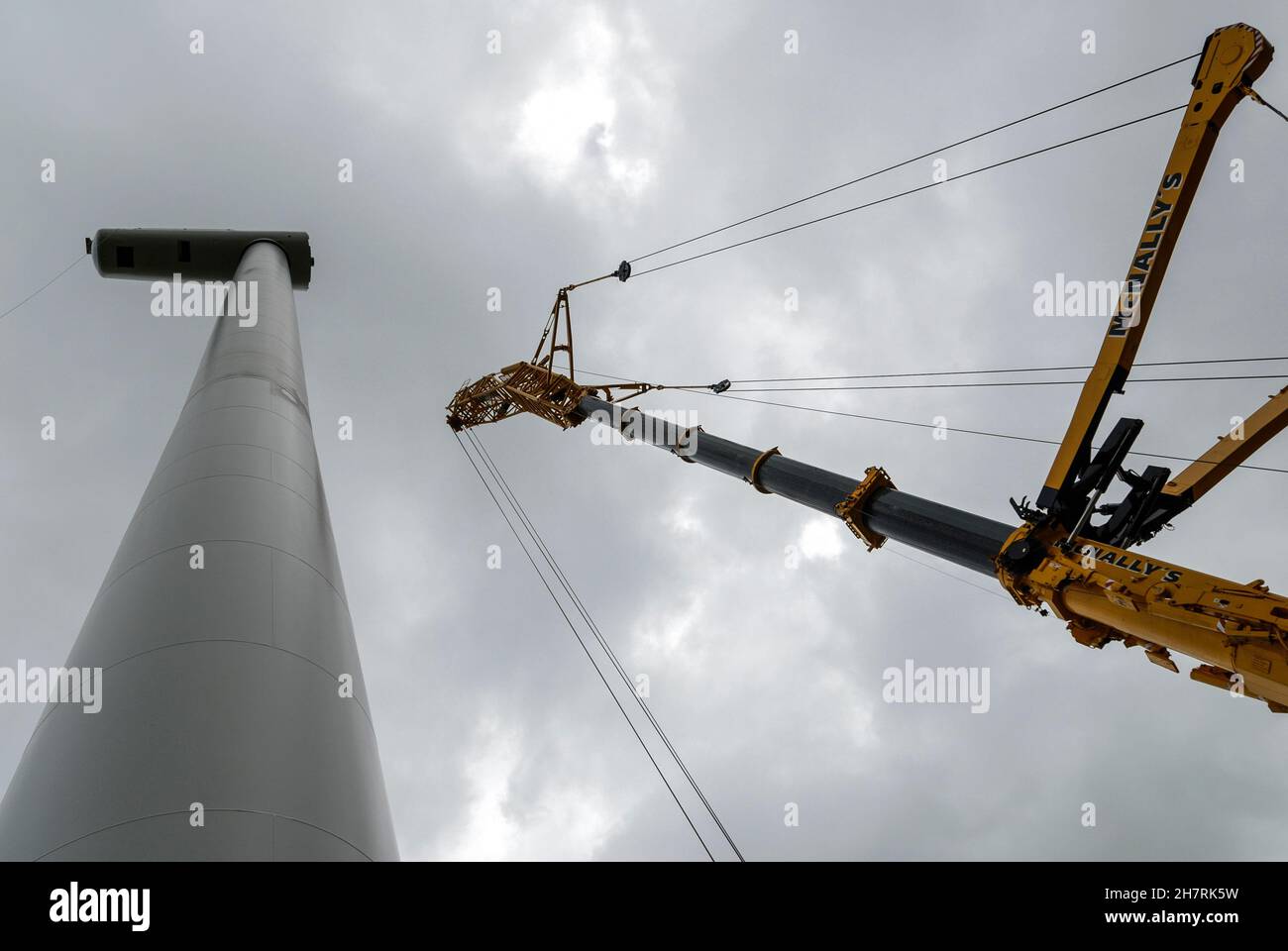 Leibherr 1200t crane hi-res stock photography and images - Alamy