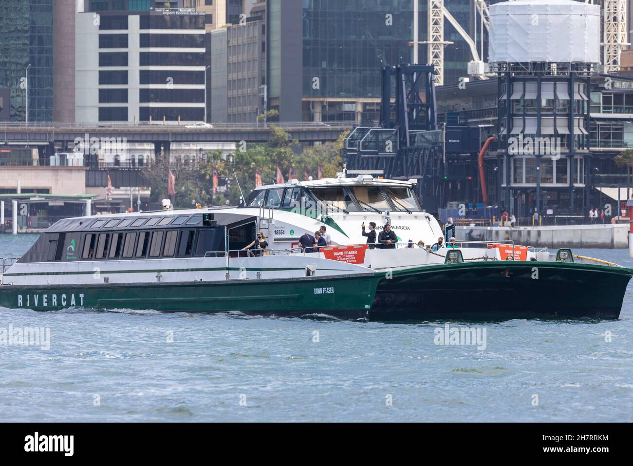 Sydney rivercat ferry MV Dawn Fraser vessel leaves circular quay ferry ...