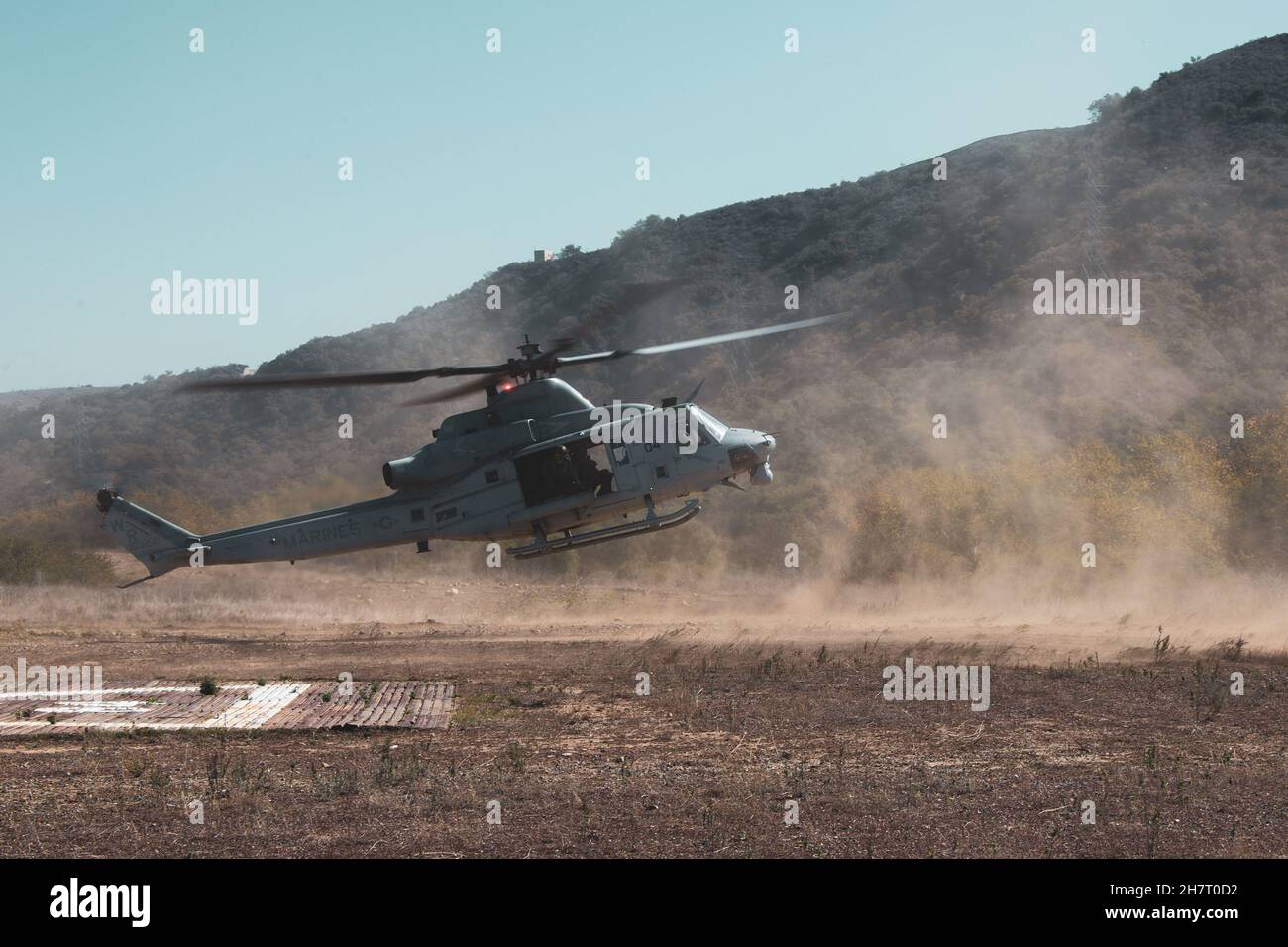 A UH-1Y Venom helicopter with Marine Light Attack Helicopter Squadron ...