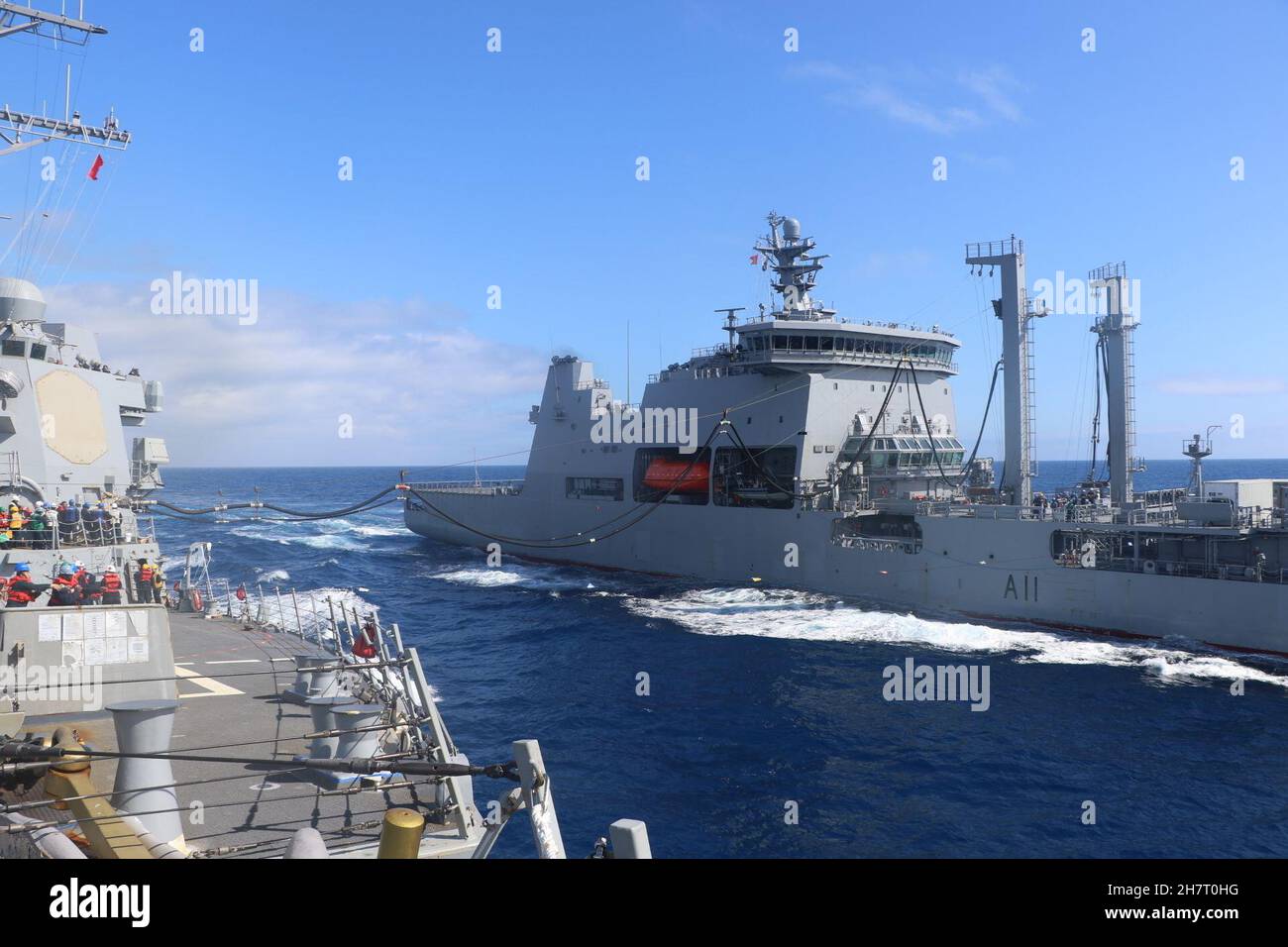 PACIFIC OCEAN (Nov. 23, 2021) The Arleigh Burke-class guided-missile ...