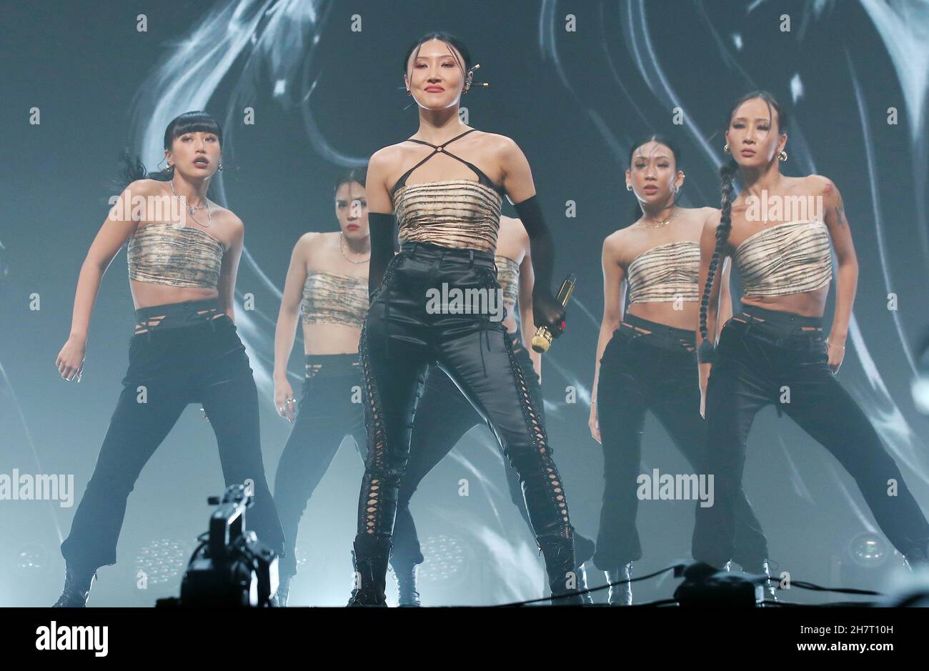 25th Nov, 2021. S. Korean singer Hwasa South Korean singer Hwasa ...