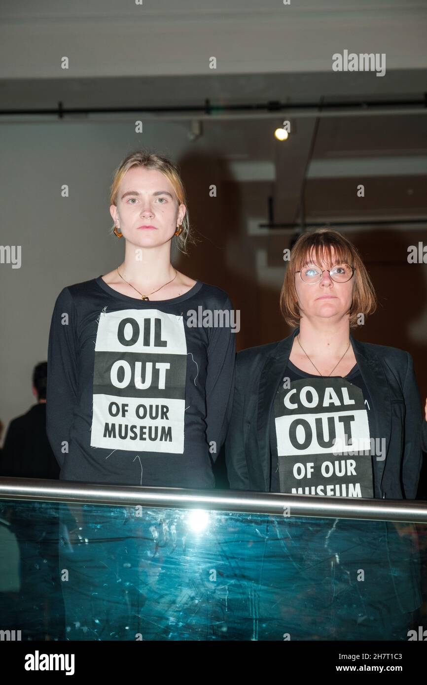 Xr in science museum hi-res stock photography and images - Alamy