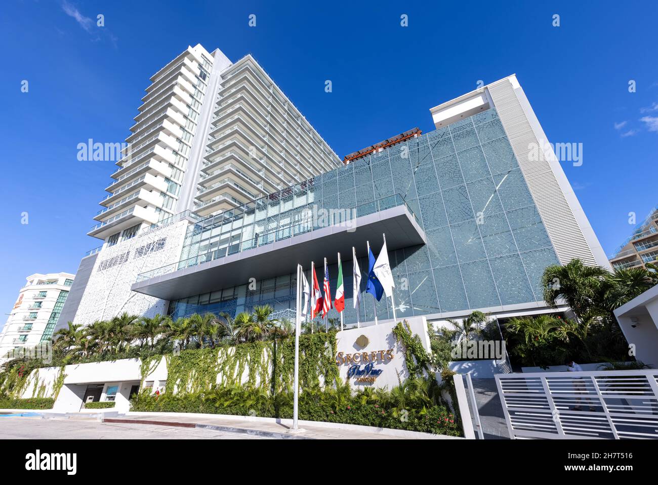 Cancun, Quintana Roo, Mexico, 10 September, 2021: Luxury hotels along ...