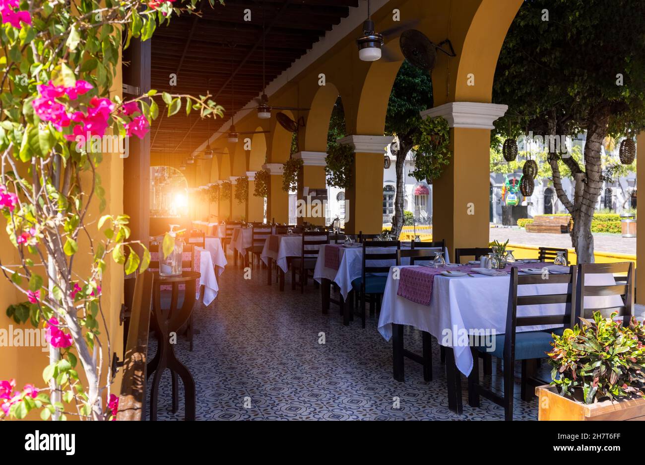 Mazatlan Old City cafes and restaurants in historic city center near ...